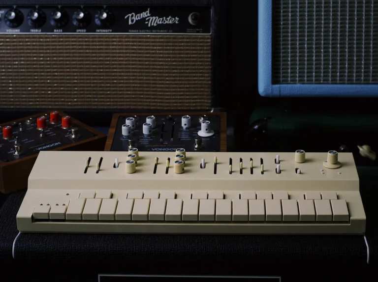 The Vongon Replay: A Minimalist Synth That Takes Things too Far ...