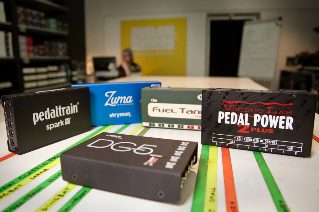 Pedalboard Guidebook : Power Supply Units for Dummies - Sinusoidal Music